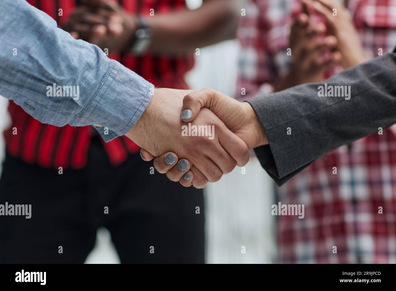 welcome and handshake of business partners before a mee Stock Photo - Alamy