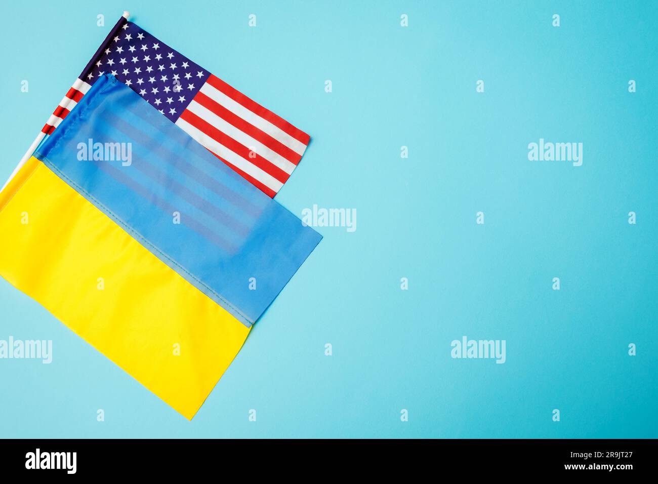 American and ukrainian flags hi-res stock photography and images - Alamy