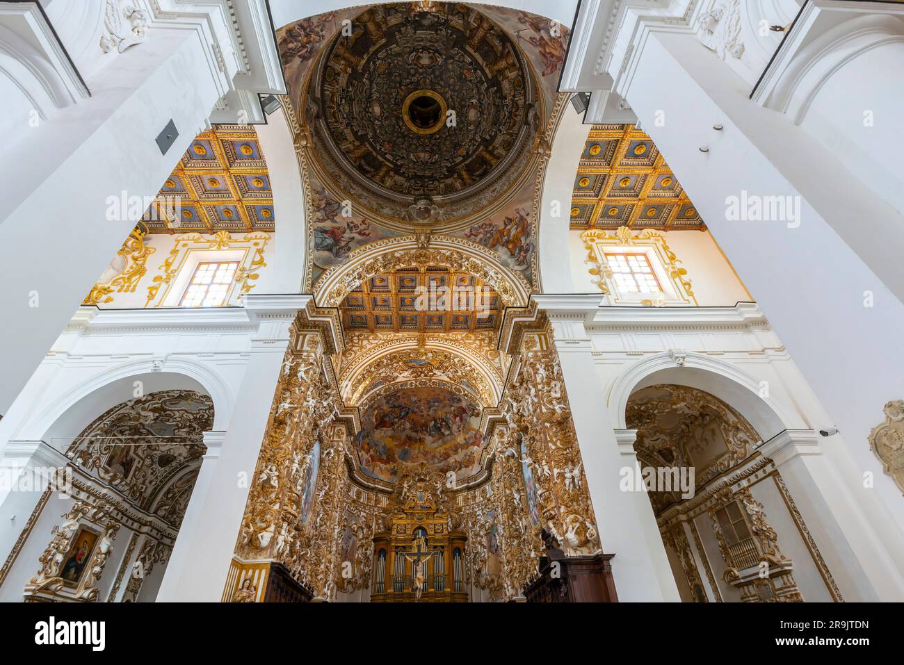 Interior of Saint Gerland Cathedral, Agrigento, Sicily, Italia. Duomo ...