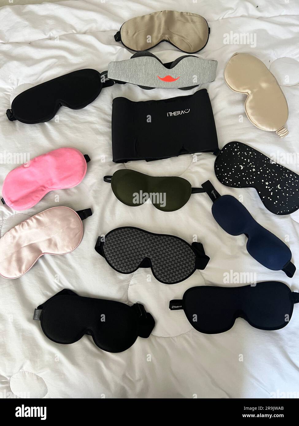 Sleep masks hi-res stock photography and images - Alamy