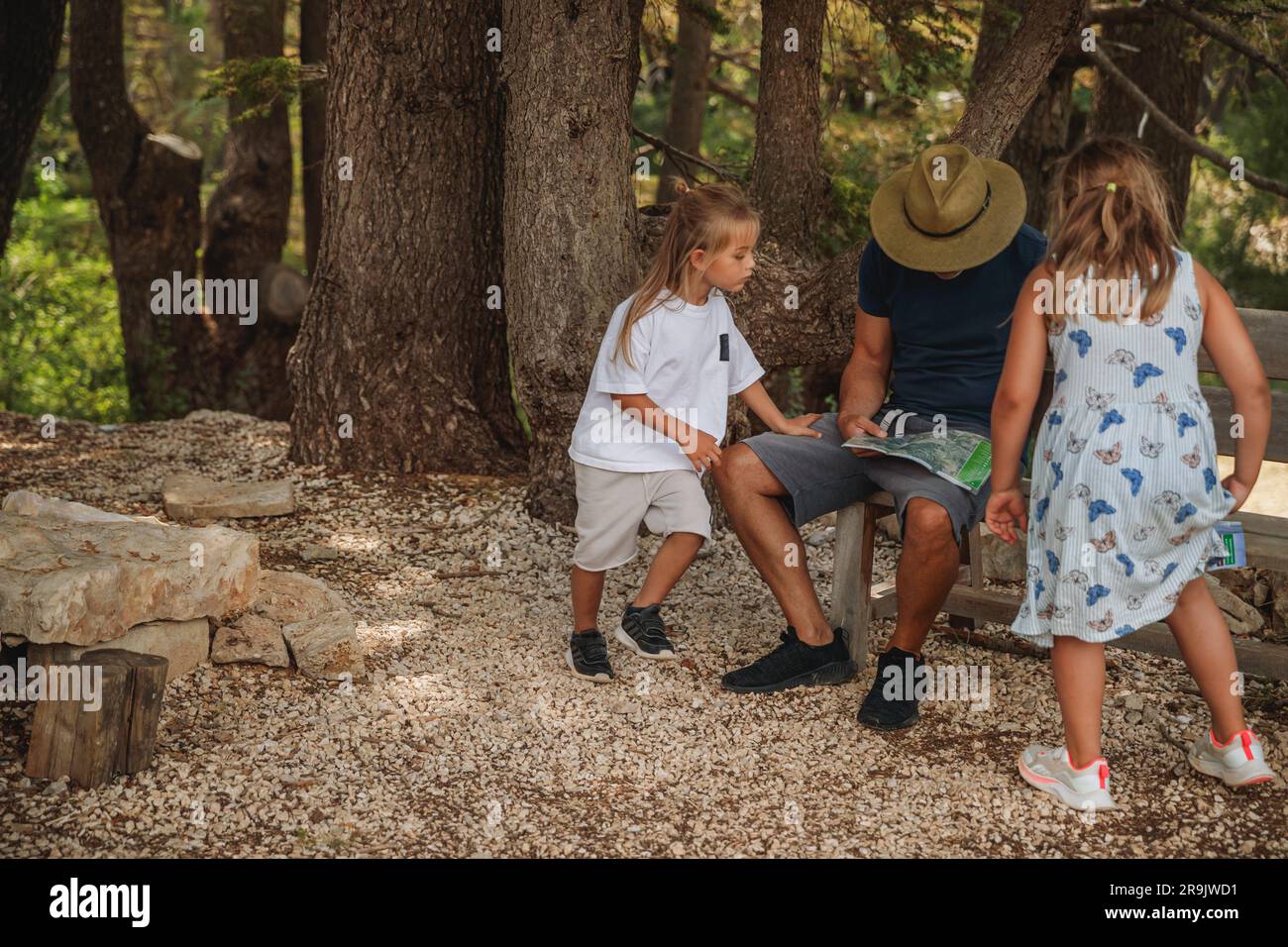 Parent child save our forest hi-res stock photography and images - Alamy