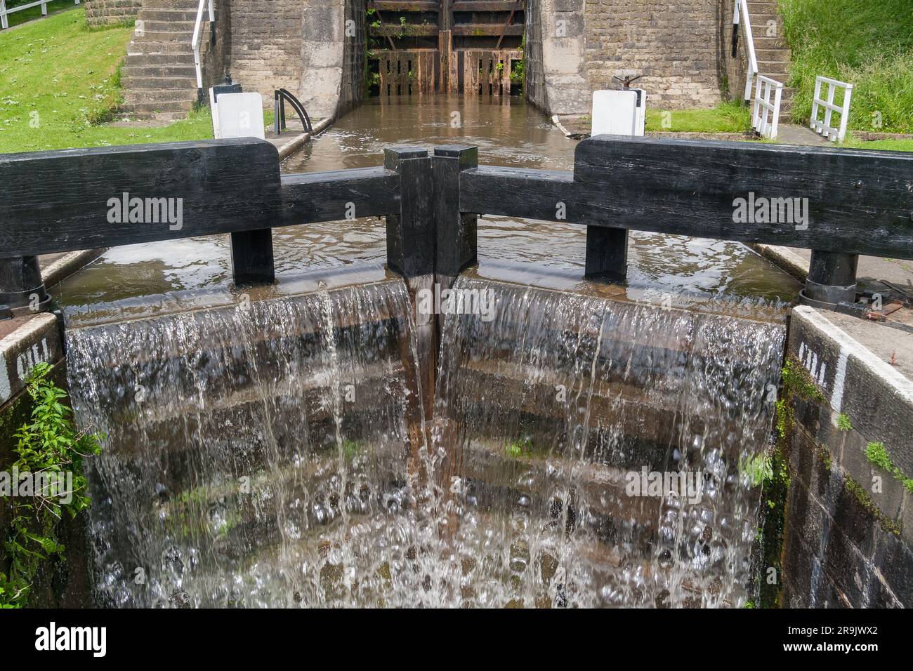 Five rise locks hi-res stock photography and images - Alamy
