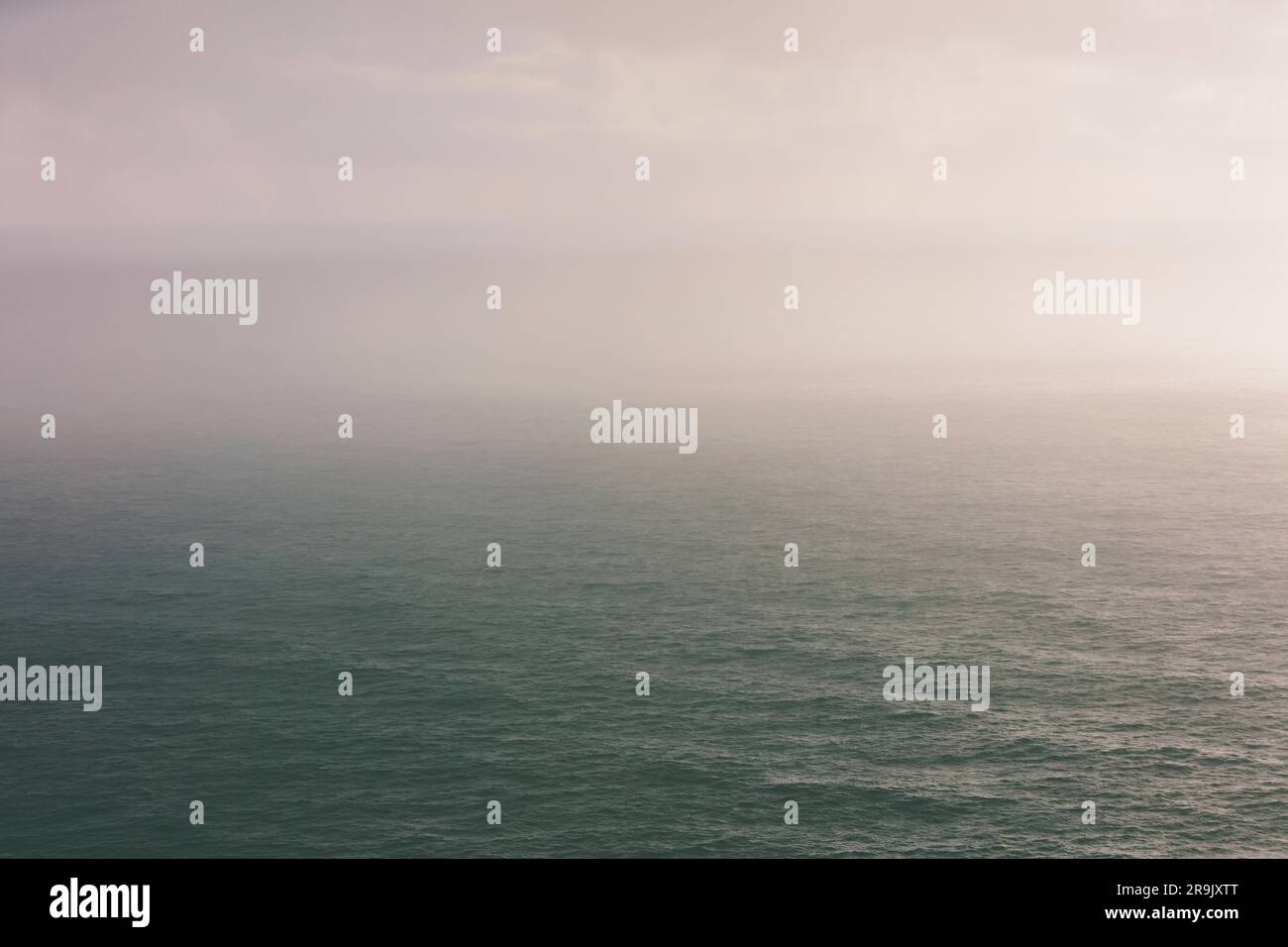 Horizon over land dusk overcast hi-res stock photography and images - Alamy