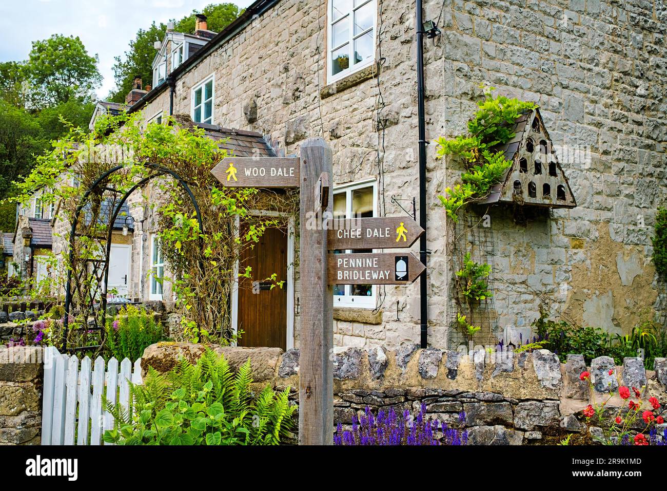 Charming Derbyshire cottage at Chee Dae local stone used to build walls ...