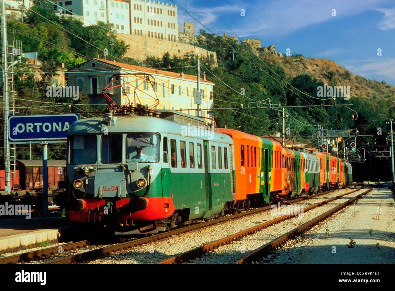 Ferrovia della valle hi-res stock photography and images - Alamy