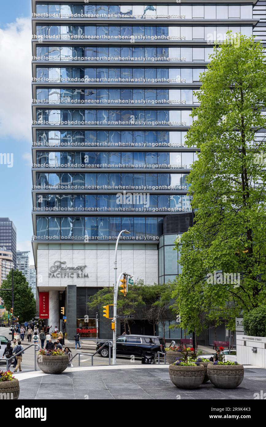 Vancouver luxury hotel fairmont pacific rim hi-res stock photography ...