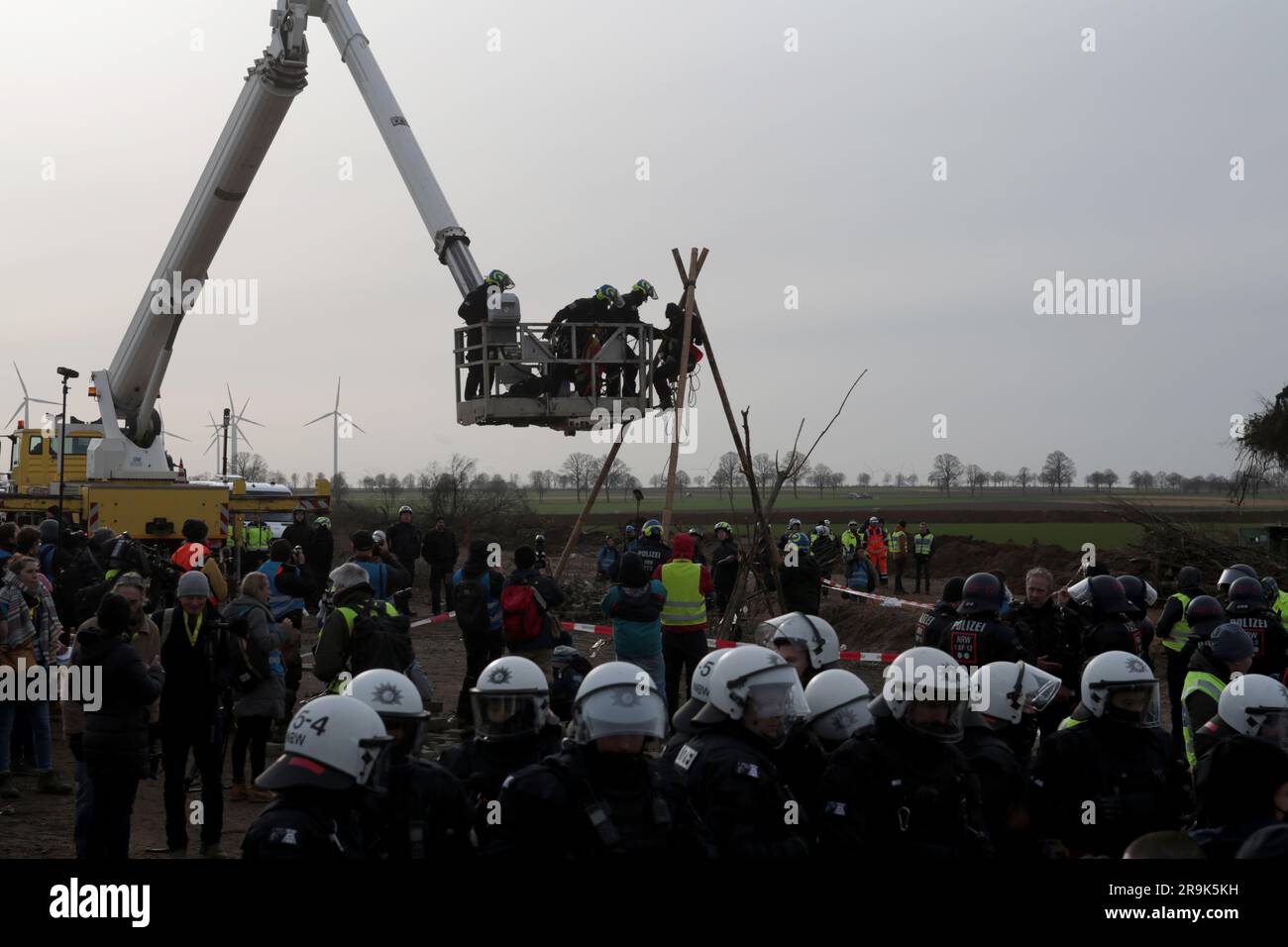 Lützerath, Germany - 01 10 2023 -Climate Protest, Police Evict ...