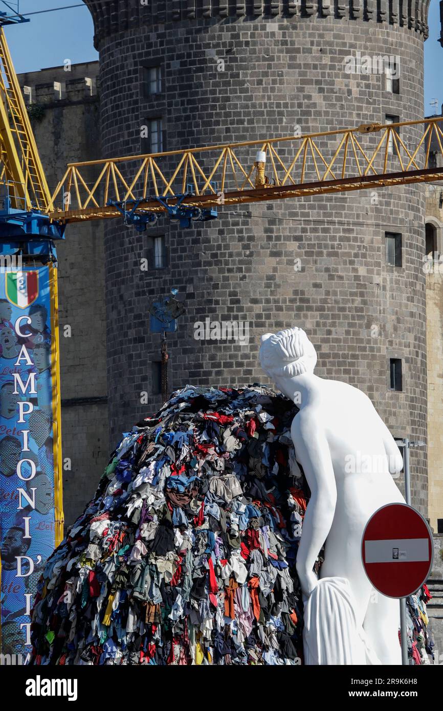 Naples, Italy. 27th June, 2023. Preparation of the installation of the ...