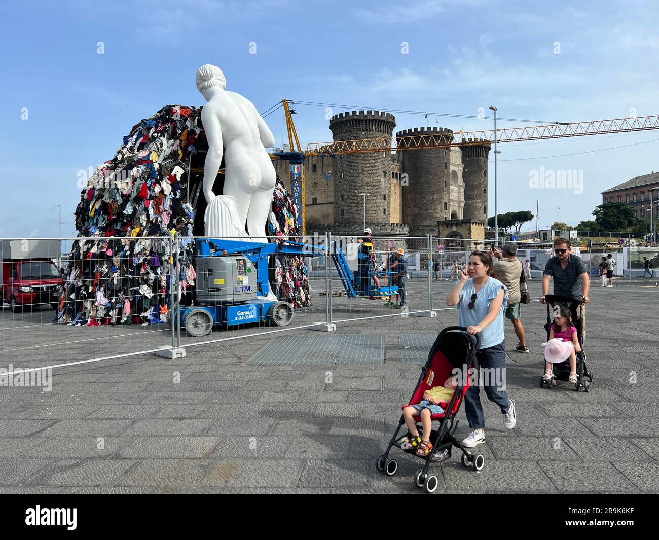 Sculpture venus of the rags hi-res stock photography and images - Alamy