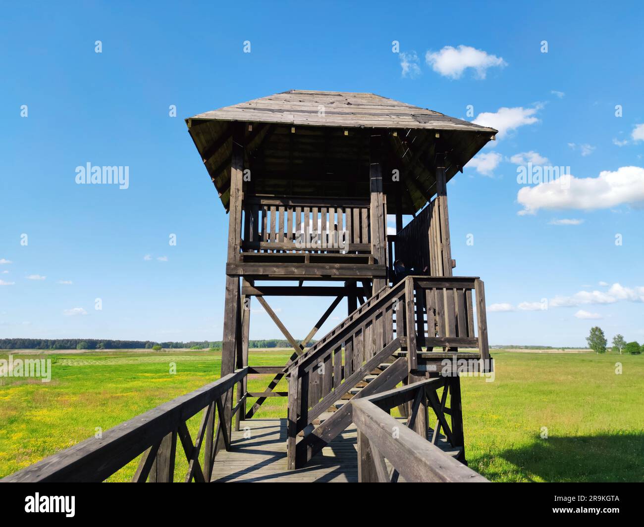 Wooden tower structure hi-res stock photography and images - Alamy