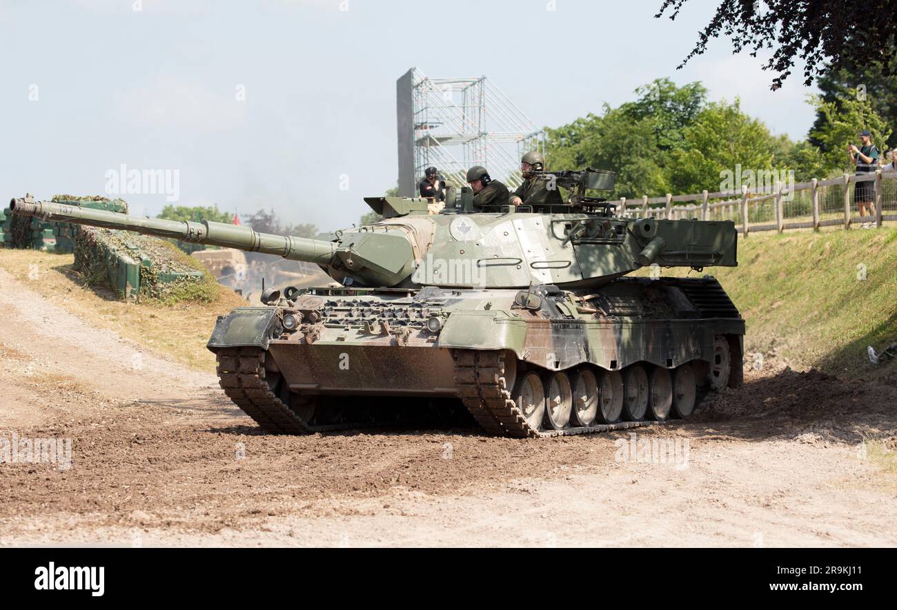 Leopard 1 tank hi-res stock photography and images - Alamy