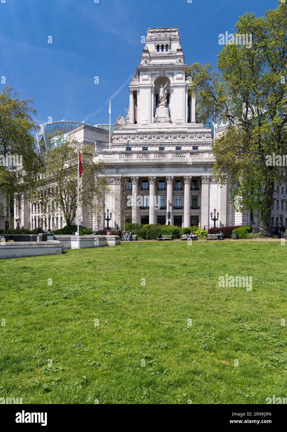 Columns outside imposing building or hotel by Trinity Square Gardens ...