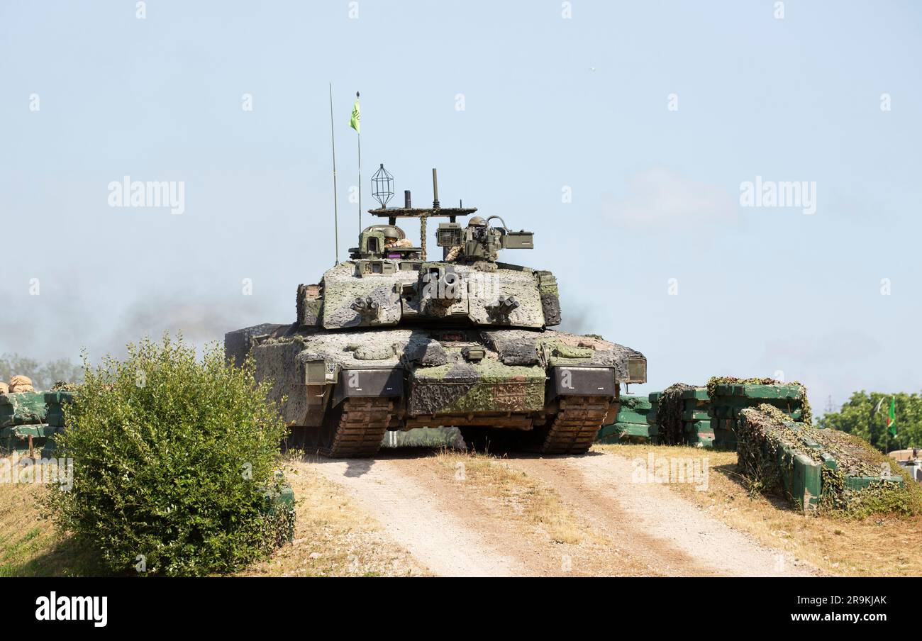 Challenger 2 TES "Megatron", the British Theatre Entry Standard ...