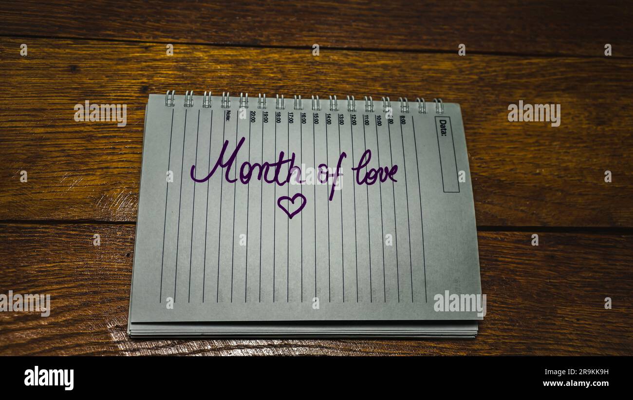 Handwritten notes on white note paper Stock Photo - Alamy