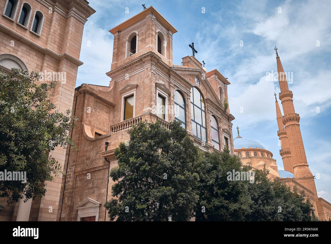 Maronite Cathedral of Saint George and Mohammad Al-Amin Mosque, Beirut ...