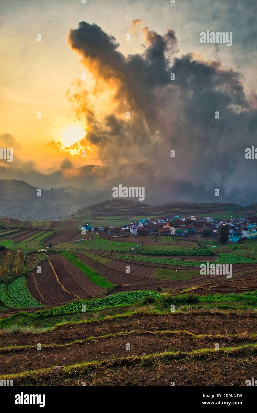 Beautiful rural village Poombarai View Over The Misty Clouds. Poombarai ...