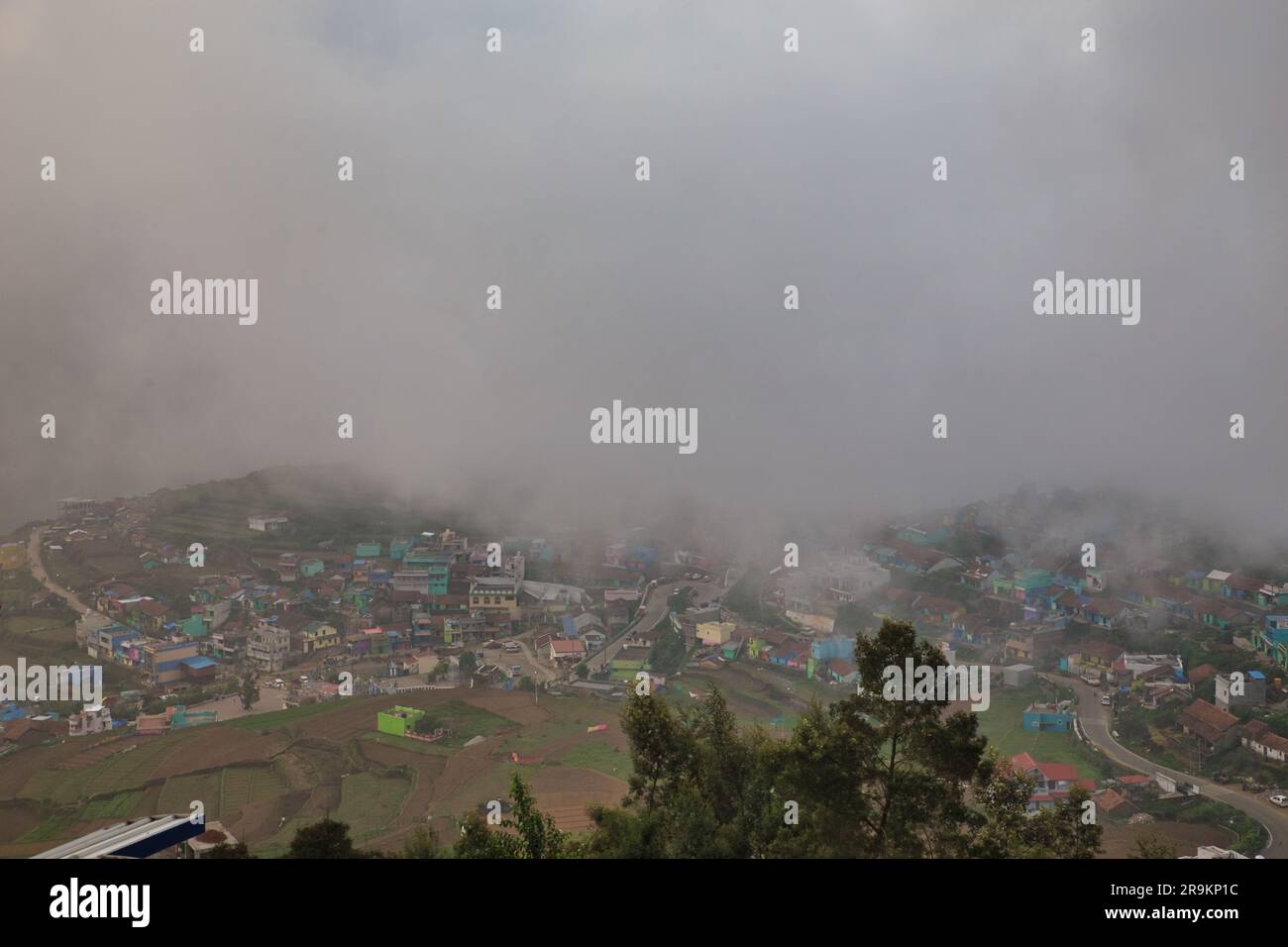 Beautiful rural village Poombarai View Over The Misty Clouds. Poombarai ...