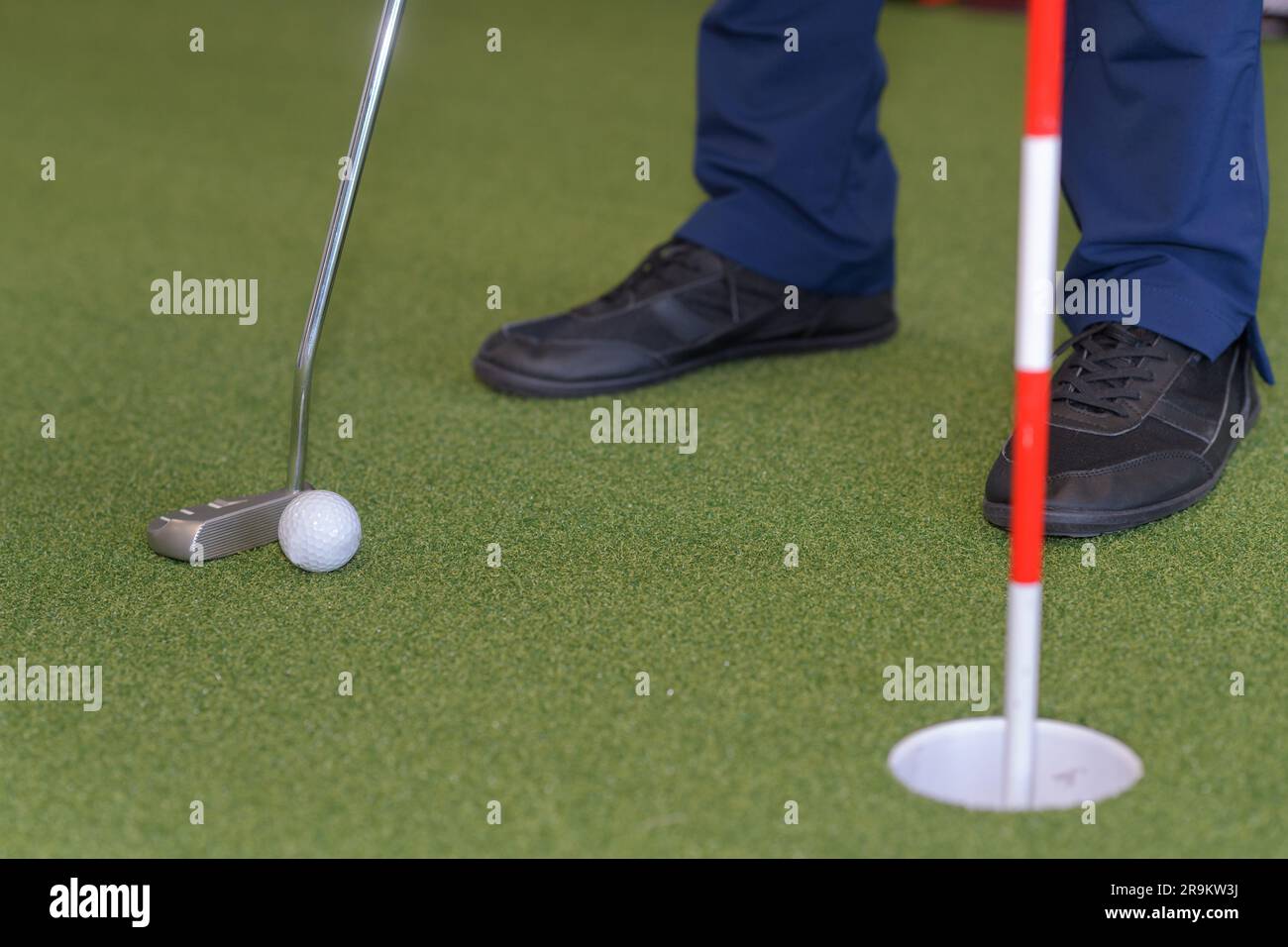 Professional golfer angle hi-res stock photography and images - Alamy