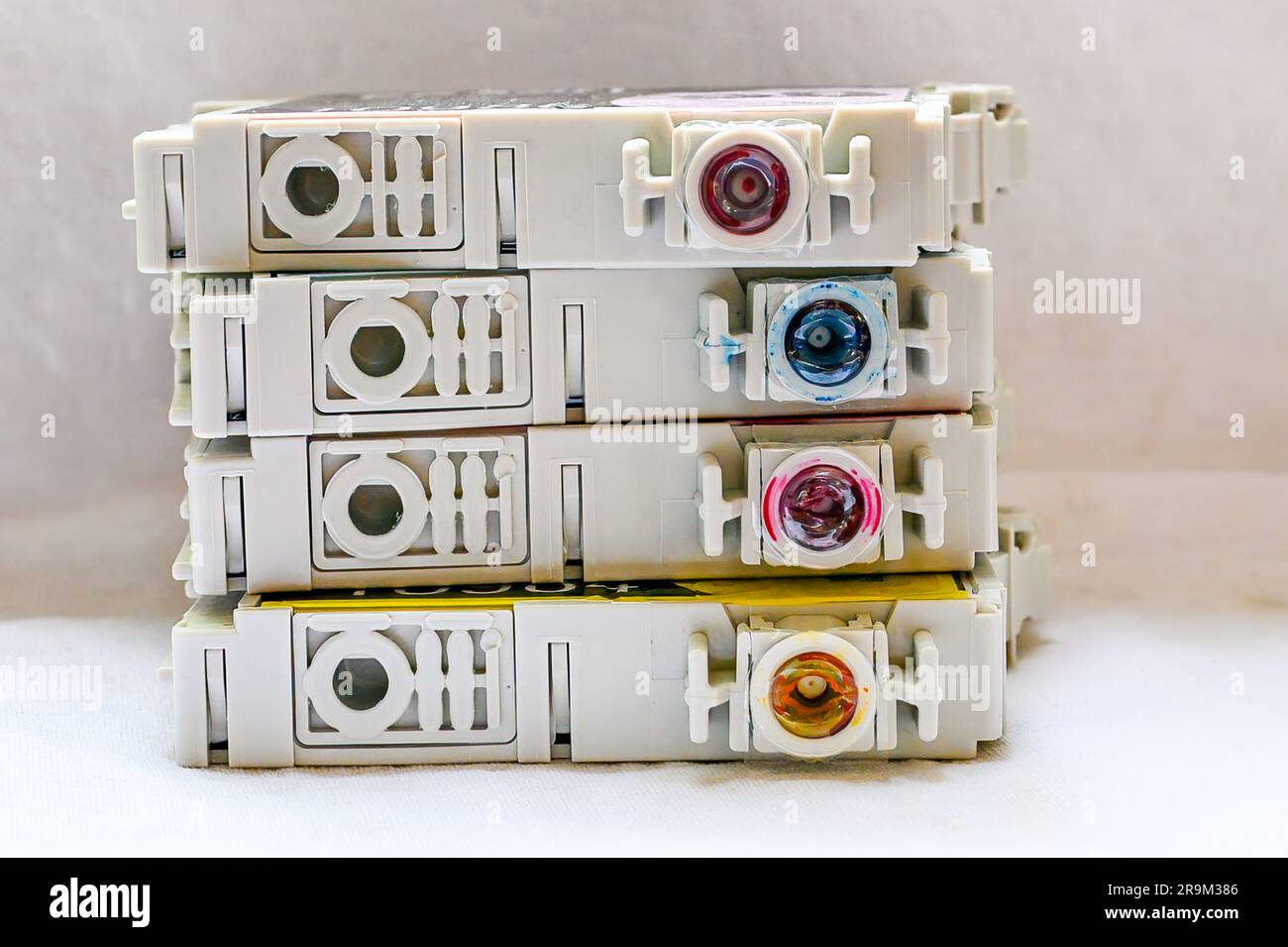 Empty printer cartridges hi-res stock photography and images - Alamy