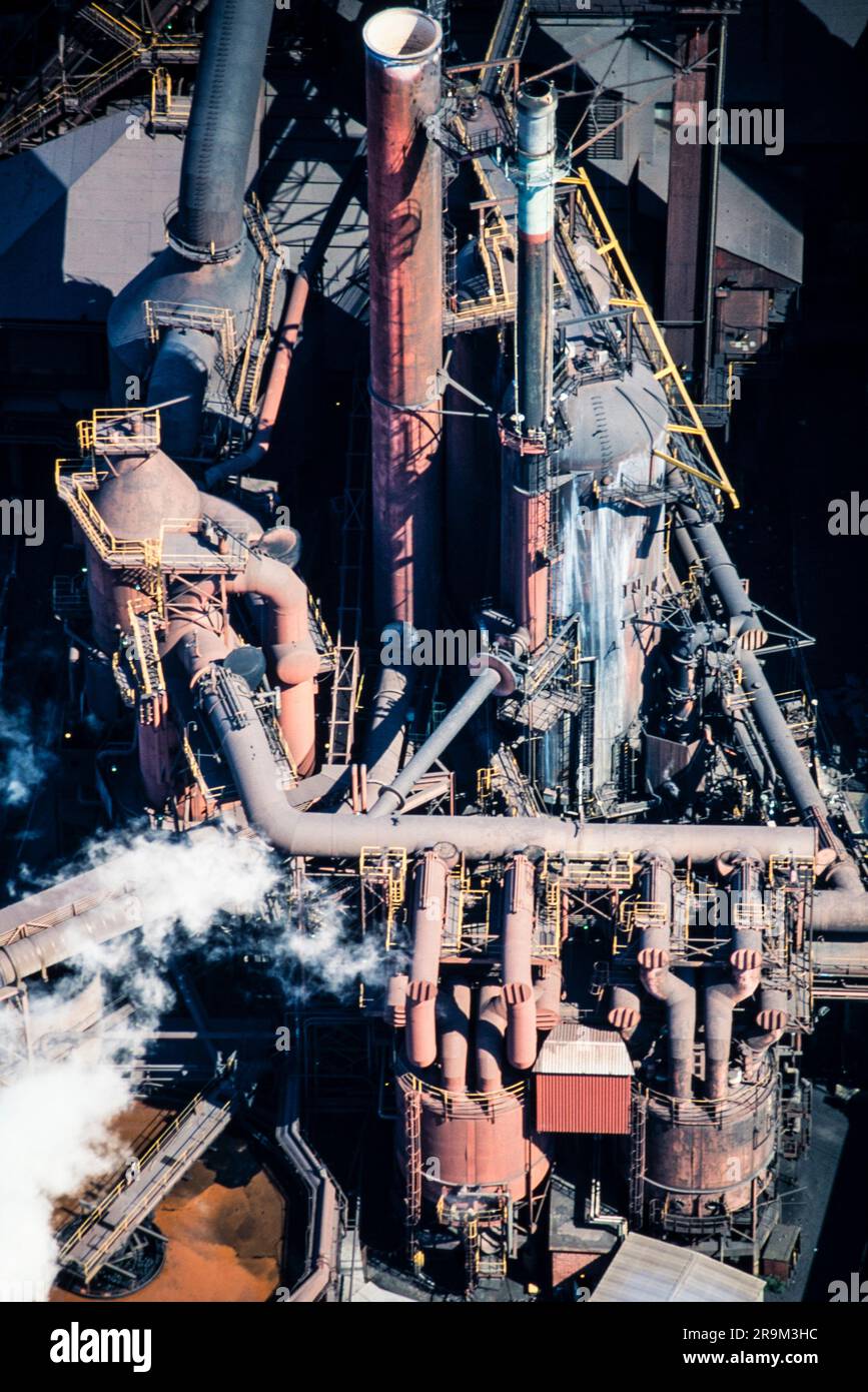 Canada ontario hamilton steel mill hi-res stock photography and images ...