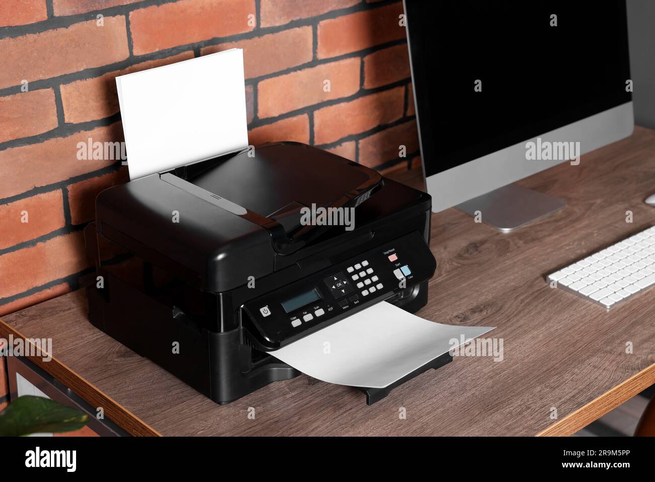 Modern computer setup printer hi-res stock photography and images - Alamy
