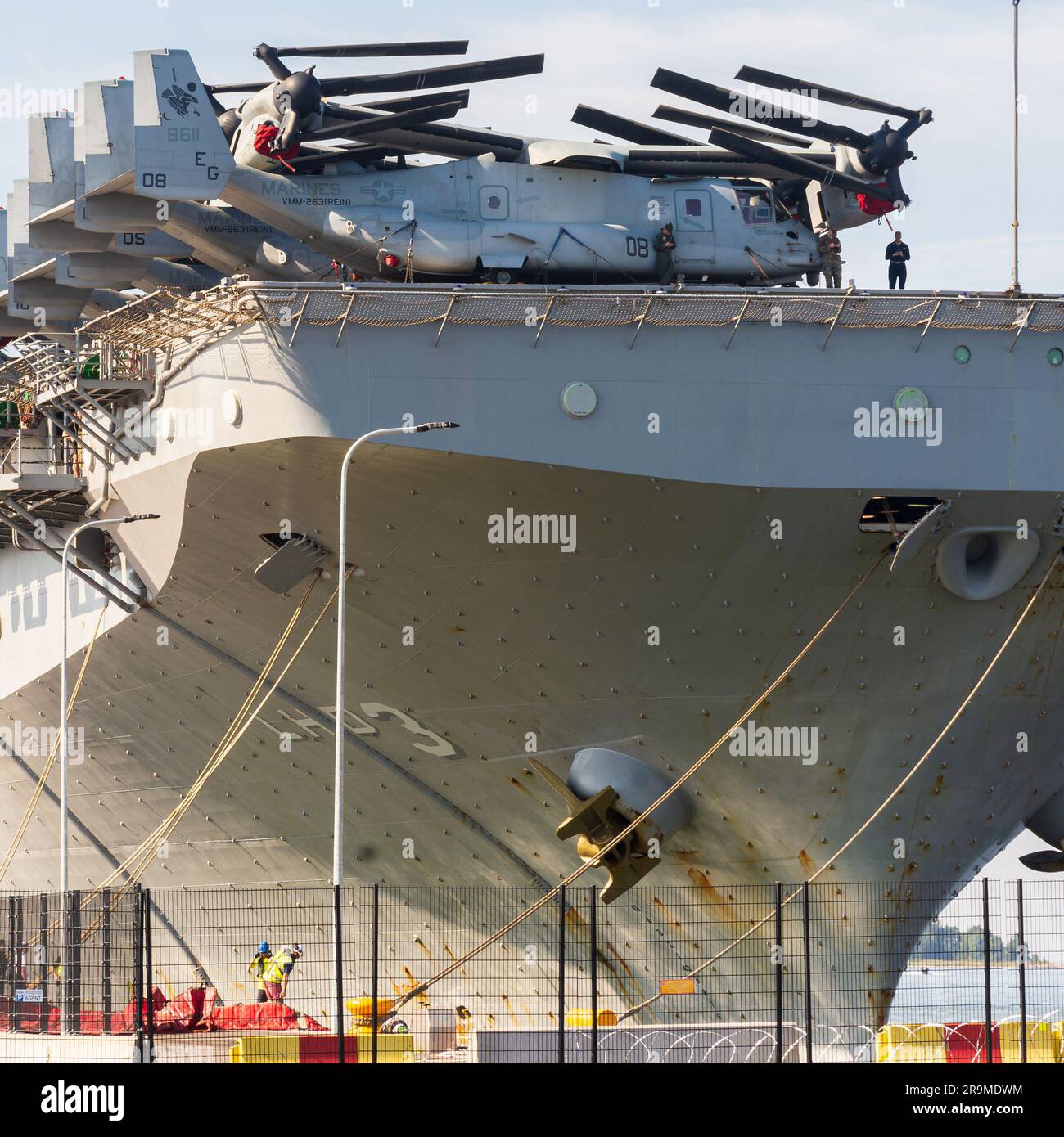 Wasp-class amphibious assault ship of the United States Navy USS ...