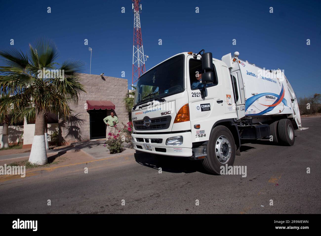 Basura contaminacion hi-res stock photography and images - Alamy