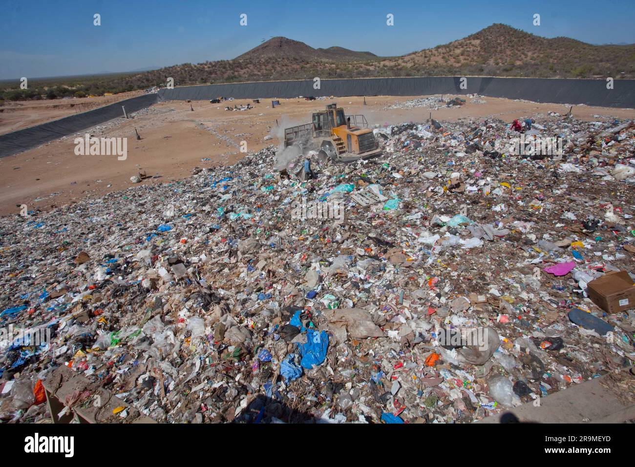 Garbage collection, Municipal public services, garbage collection in ...