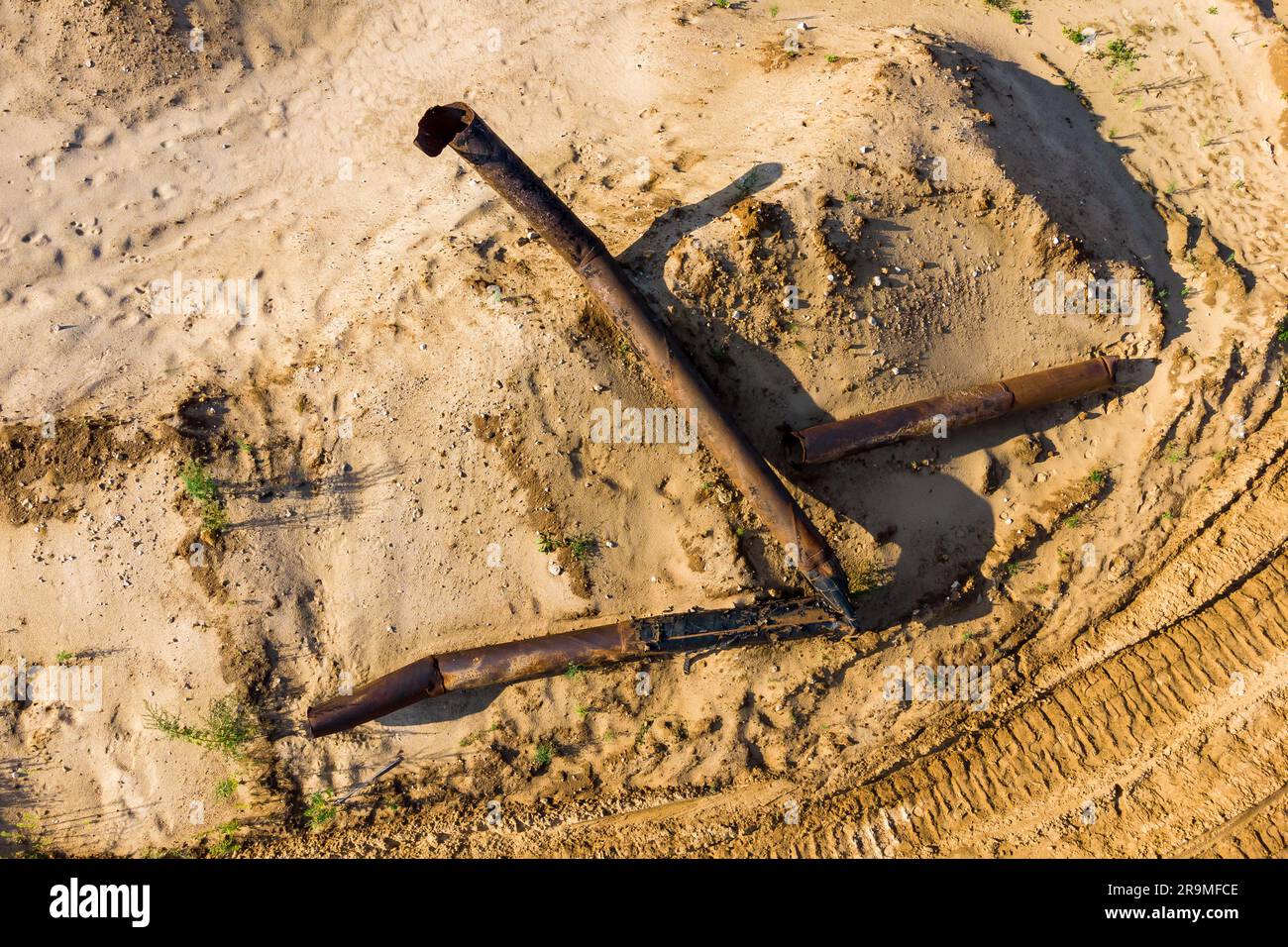 Rusty pipes hi-res stock photography and images - Alamy