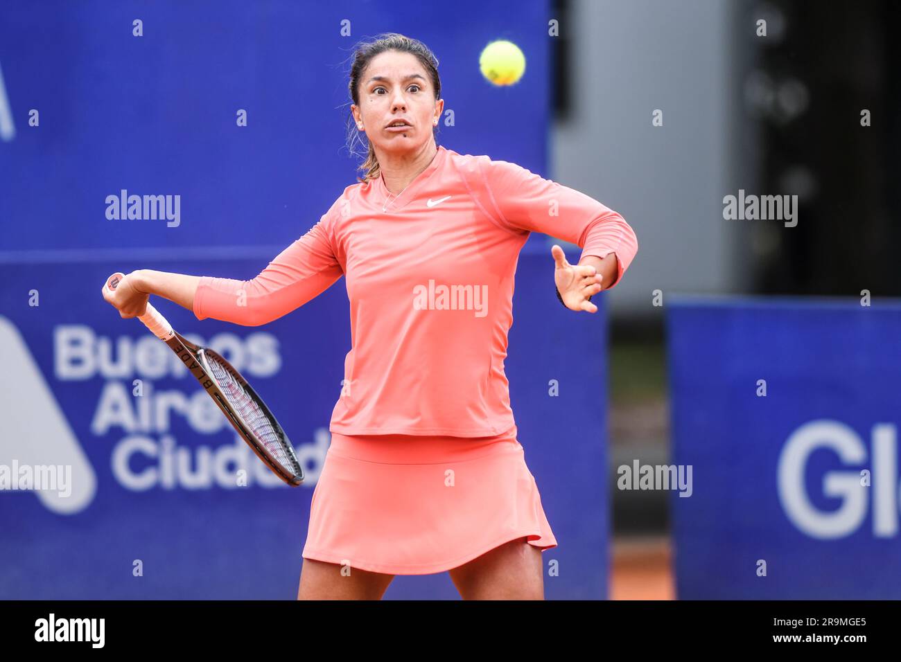 Female tennis player at forehand hi-res stock photography and images ...