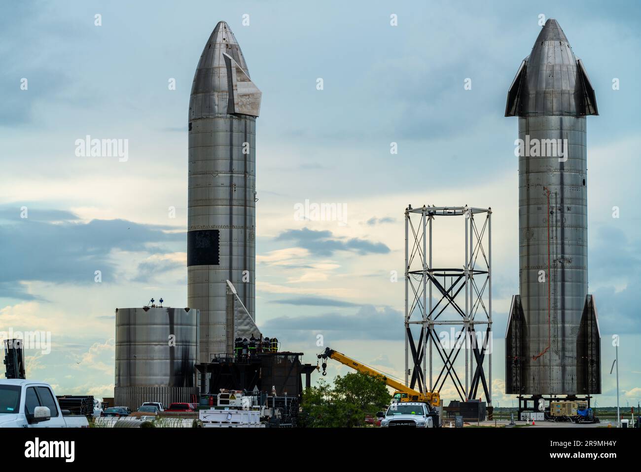 SpaceX Starships SN15 and SN16 at Boca Chica, Texas Stock Photo - Alamy