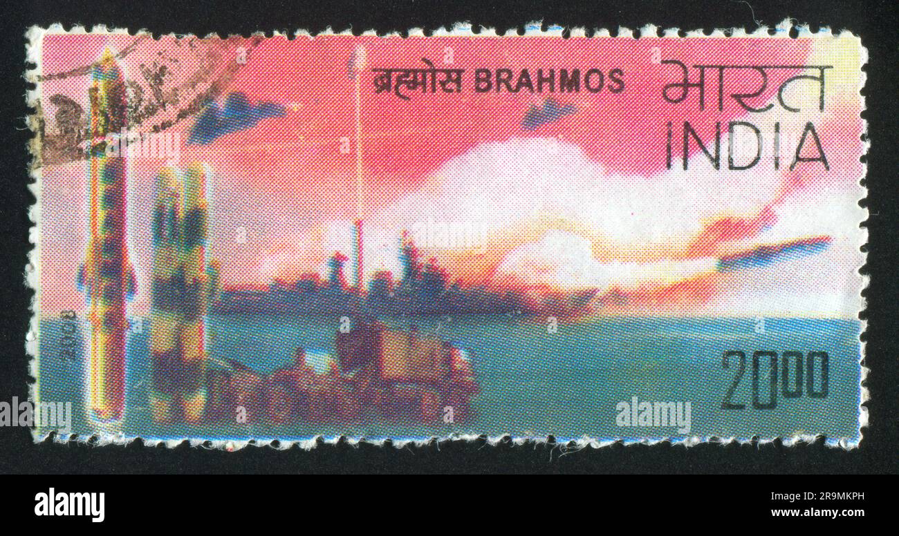 India missile brahmos hi-res stock photography and images - Alamy