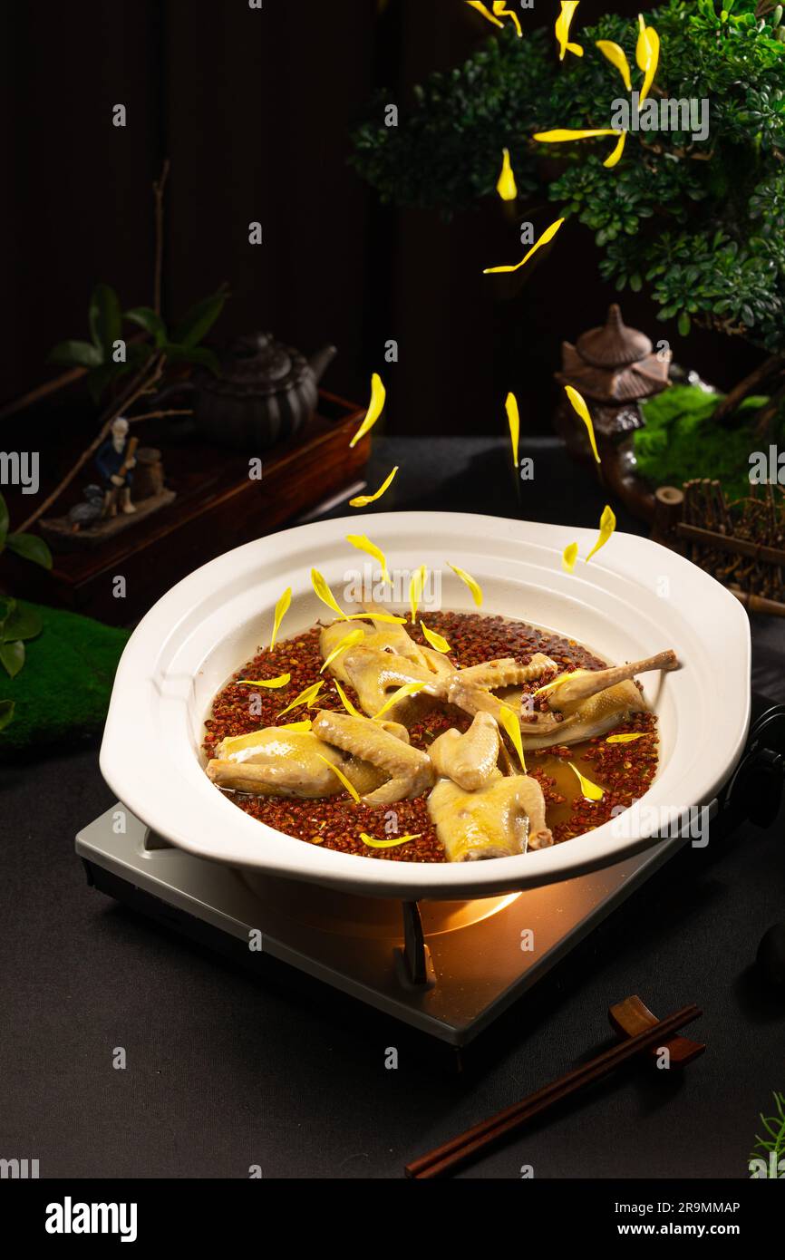 Sichuan Pepper flavor Pigeons with Sour and Spicy Broth，Dried Chilli ...