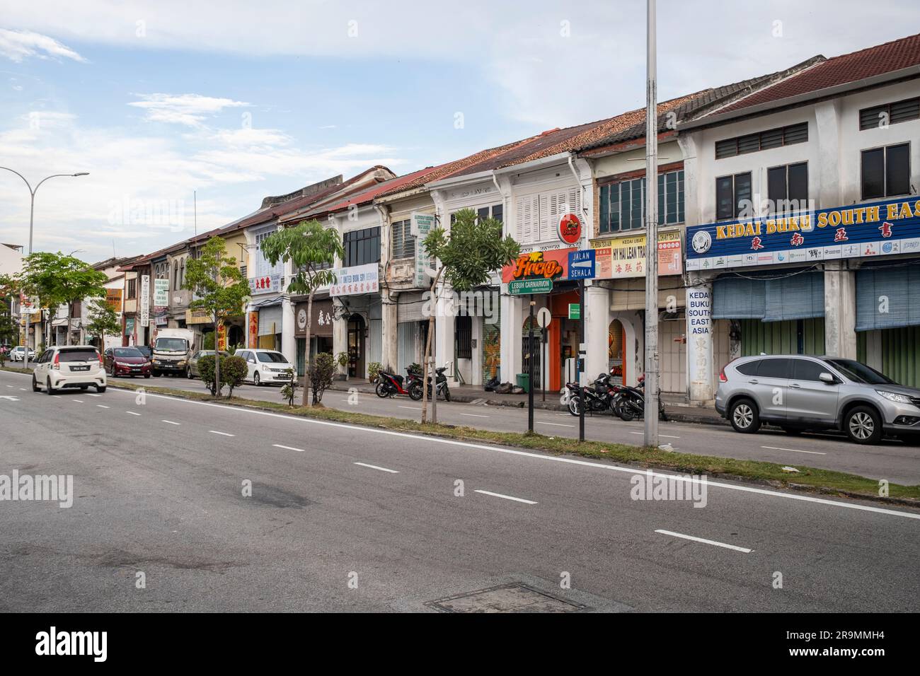 Stores and trading outlets on Carnarvon Street in George Town, Penang ...