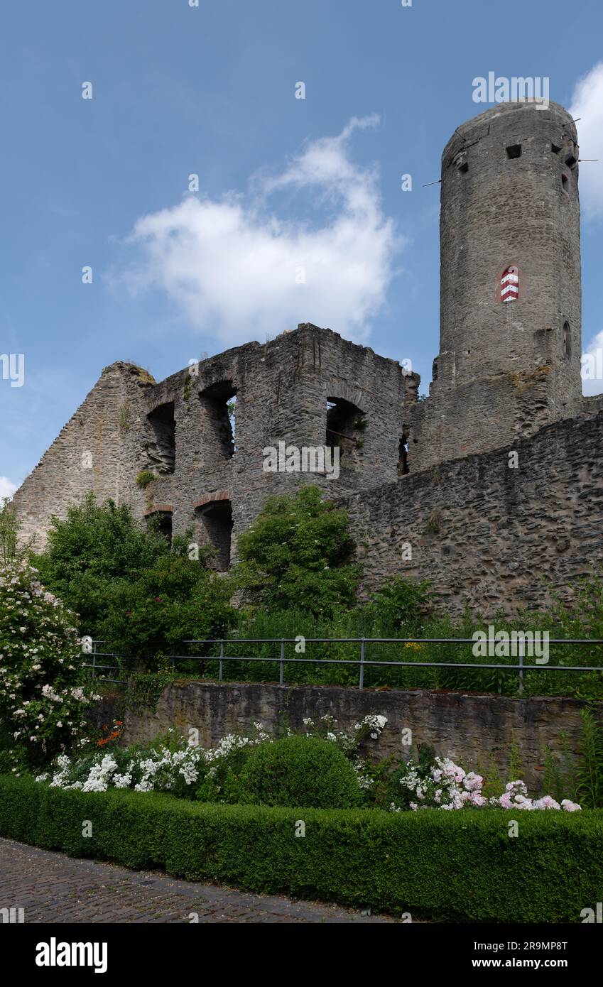 The ruins of Eppstein Castle, Hessen, Germany Stock Photo - Alamy
