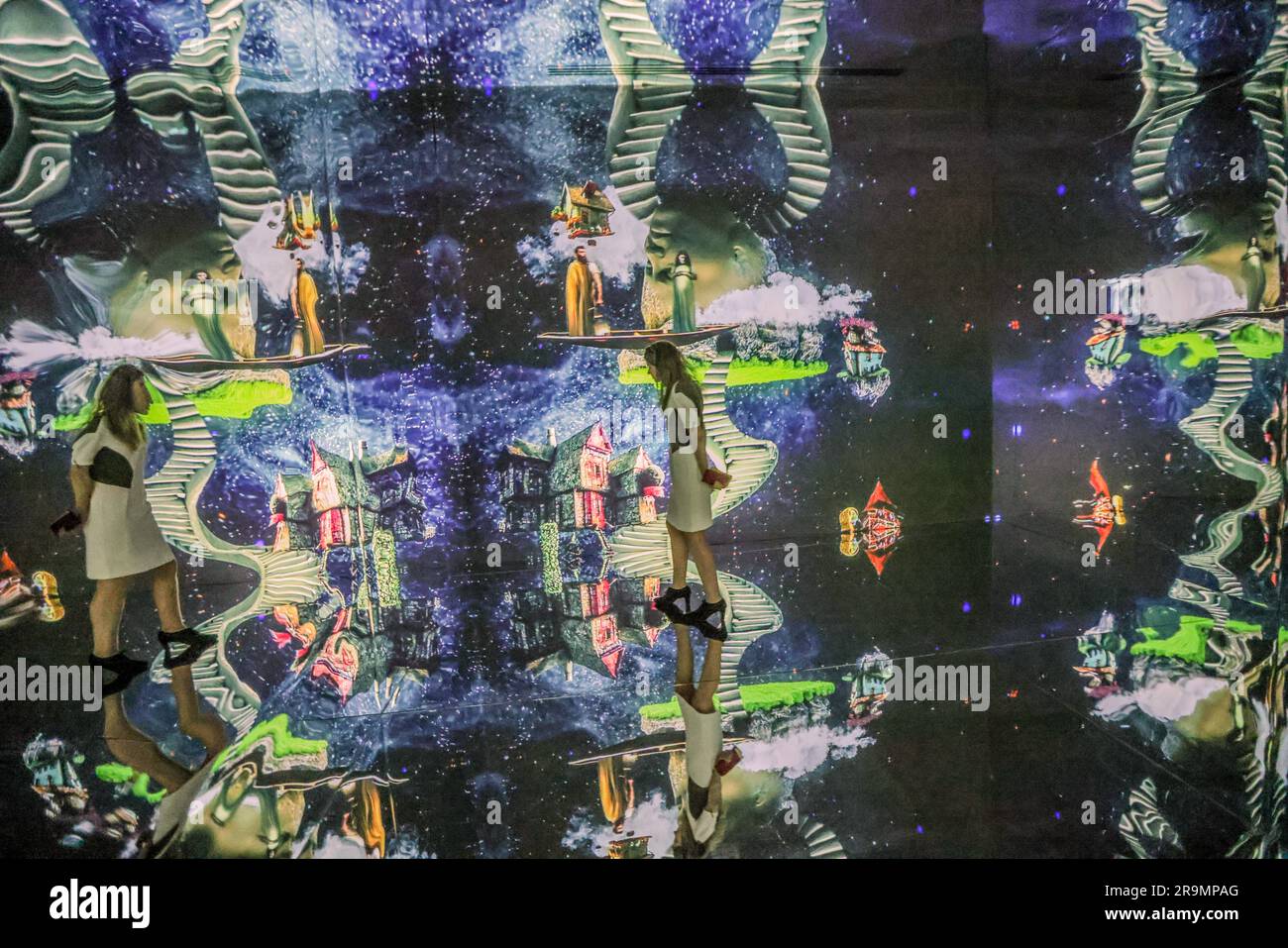 Multidimensional colors hi-res stock photography and images - Alamy