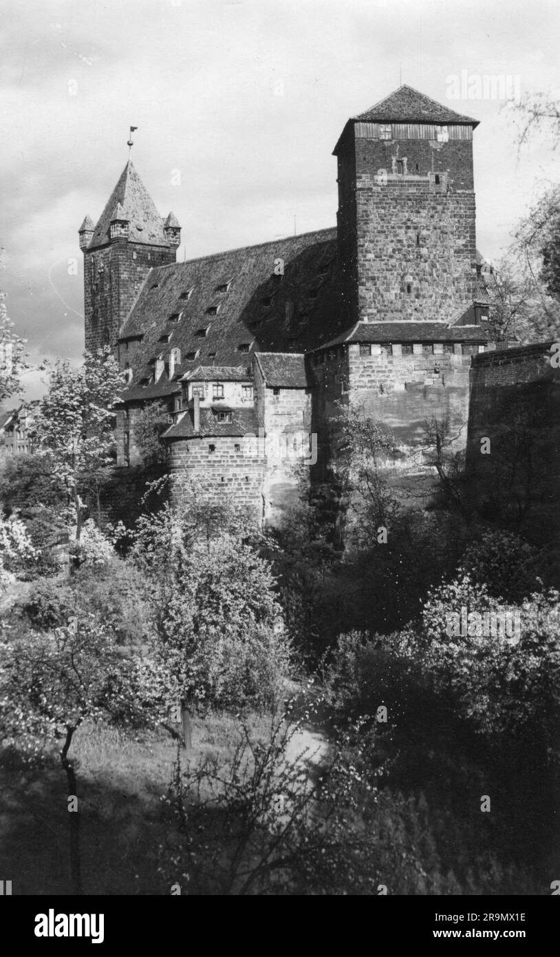 Pentagonal hi-res stock photography and images - Alamy