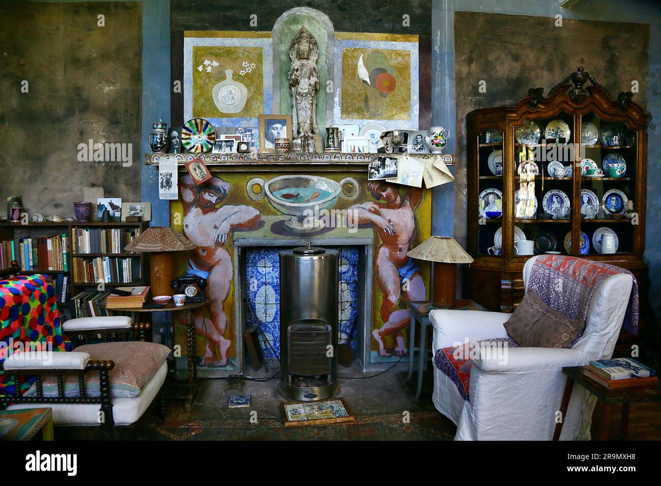 Charleston Farmhouse, West Firle, Lewes, Sussex, UK , Bloomsbury Group ...