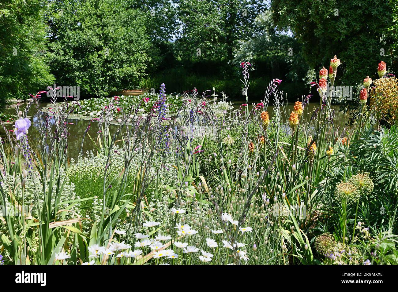 Charleston farmhouse sussex hi-res stock photography and images - Alamy