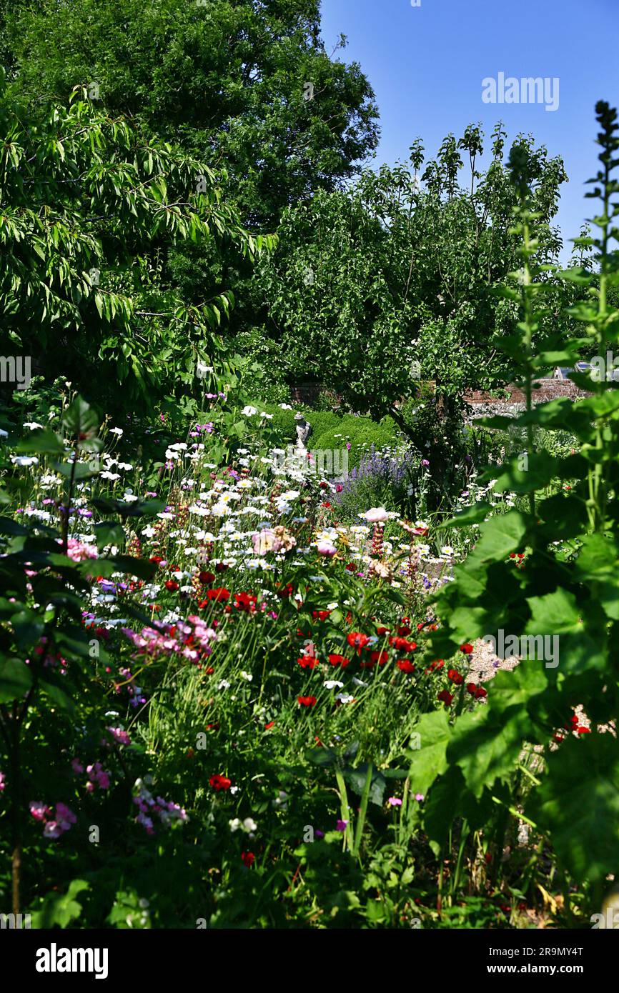 Charleston Farmhouse, West Firle, Lewes, Sussex, UK , Bloomsbury Group ...