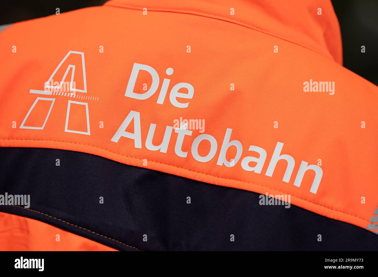 Engen, Germany. 27th June, 2023. A man wears a jacket with the ...