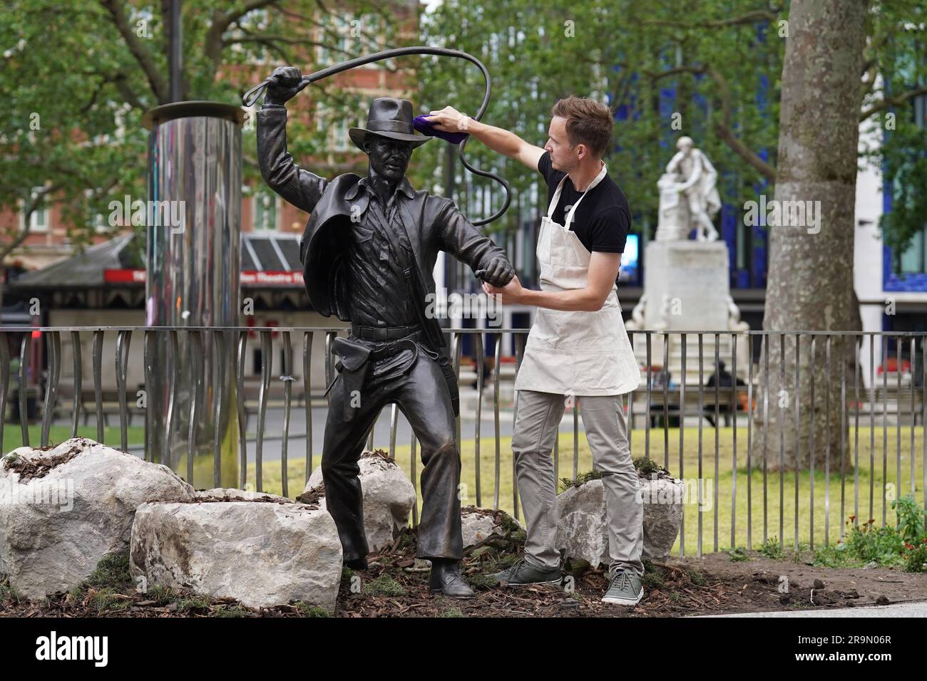 Indiana jones 1981 hi-res stock photography and images - Alamy