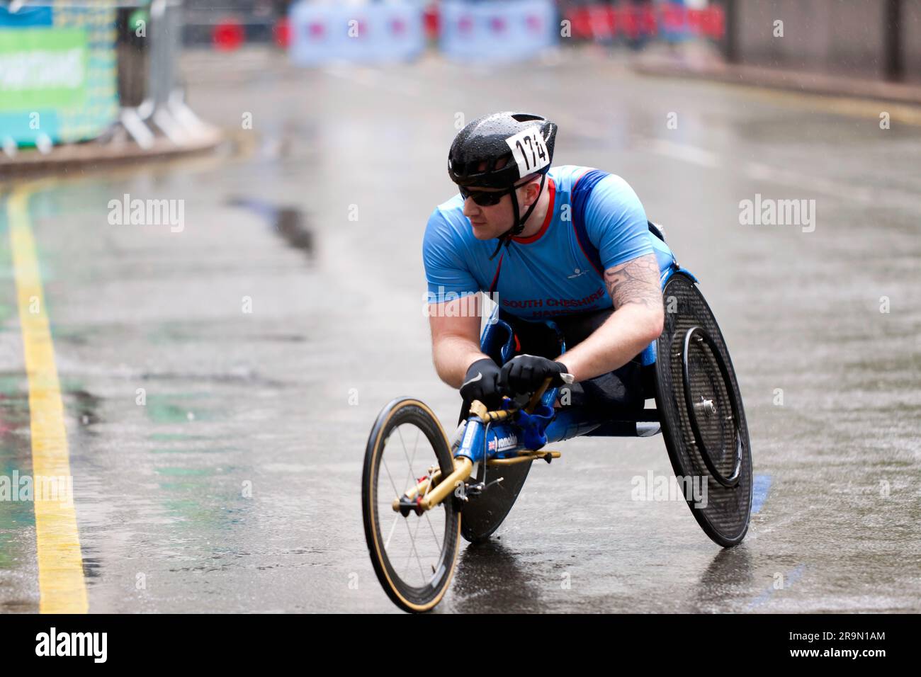 Wheel chair athlete hi-res stock photography and images - Alamy