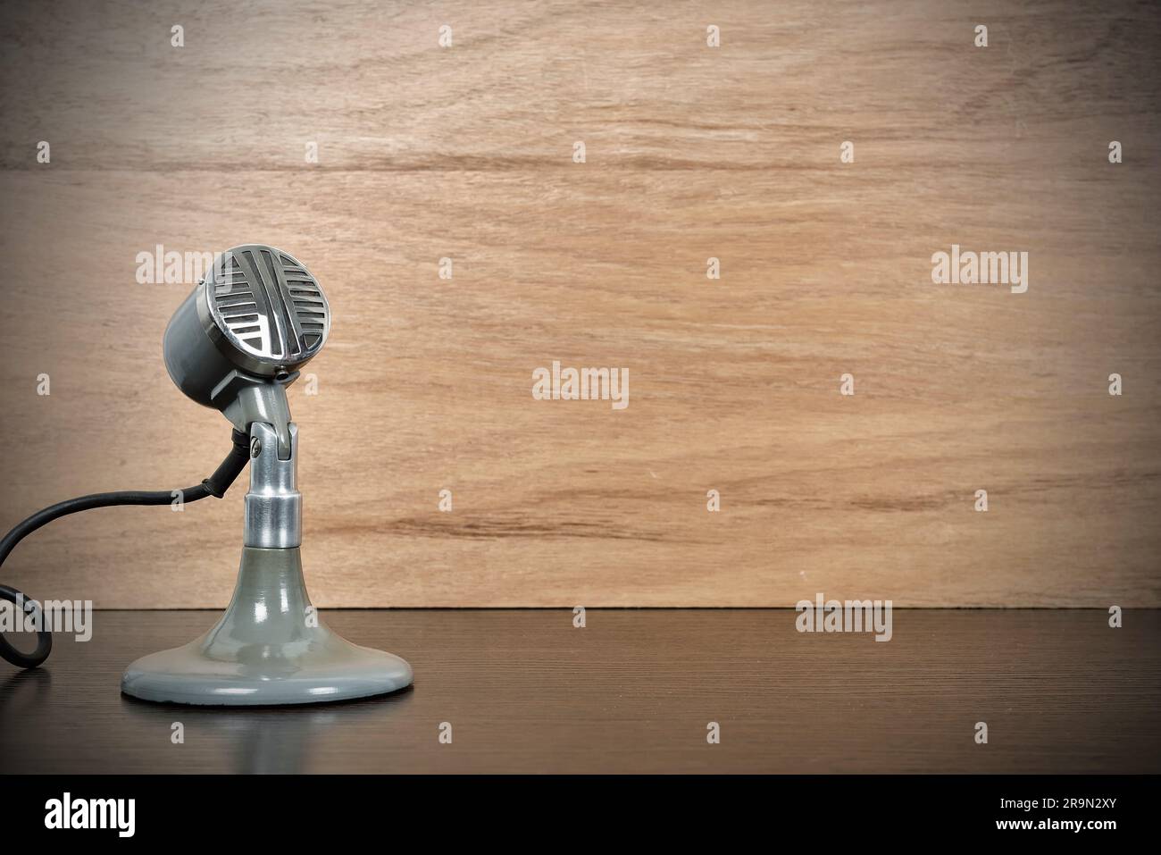 Vintage recording studio equipment hi-res stock photography and images ...