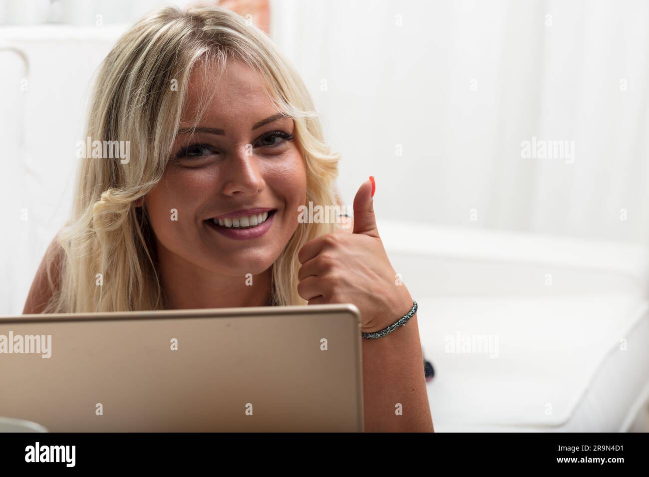 Successful blonde entrepreneur in influencer marketing. She plans ... Successful blonde entrepreneur in influencer marketing. She plans ...