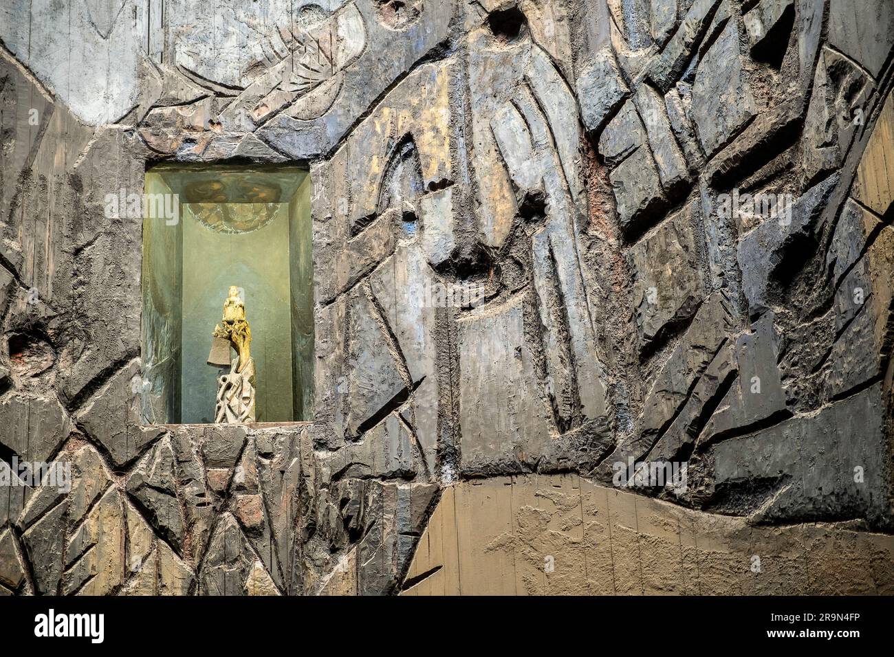 Santuario de arantzazu hi-res stock photography and images - Alamy