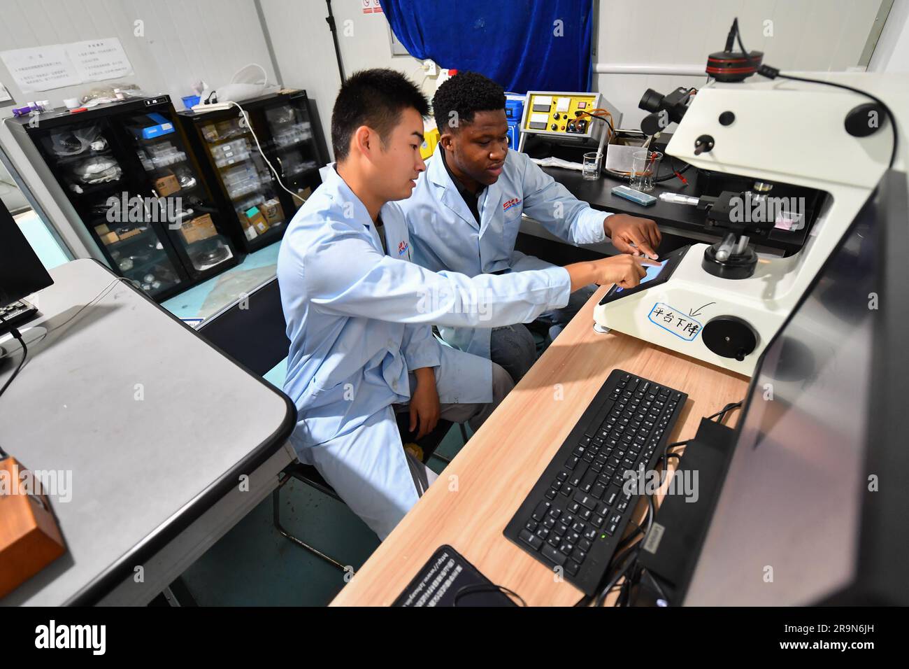 Mechanical engineering lab hi-res stock photography and images - Alamy