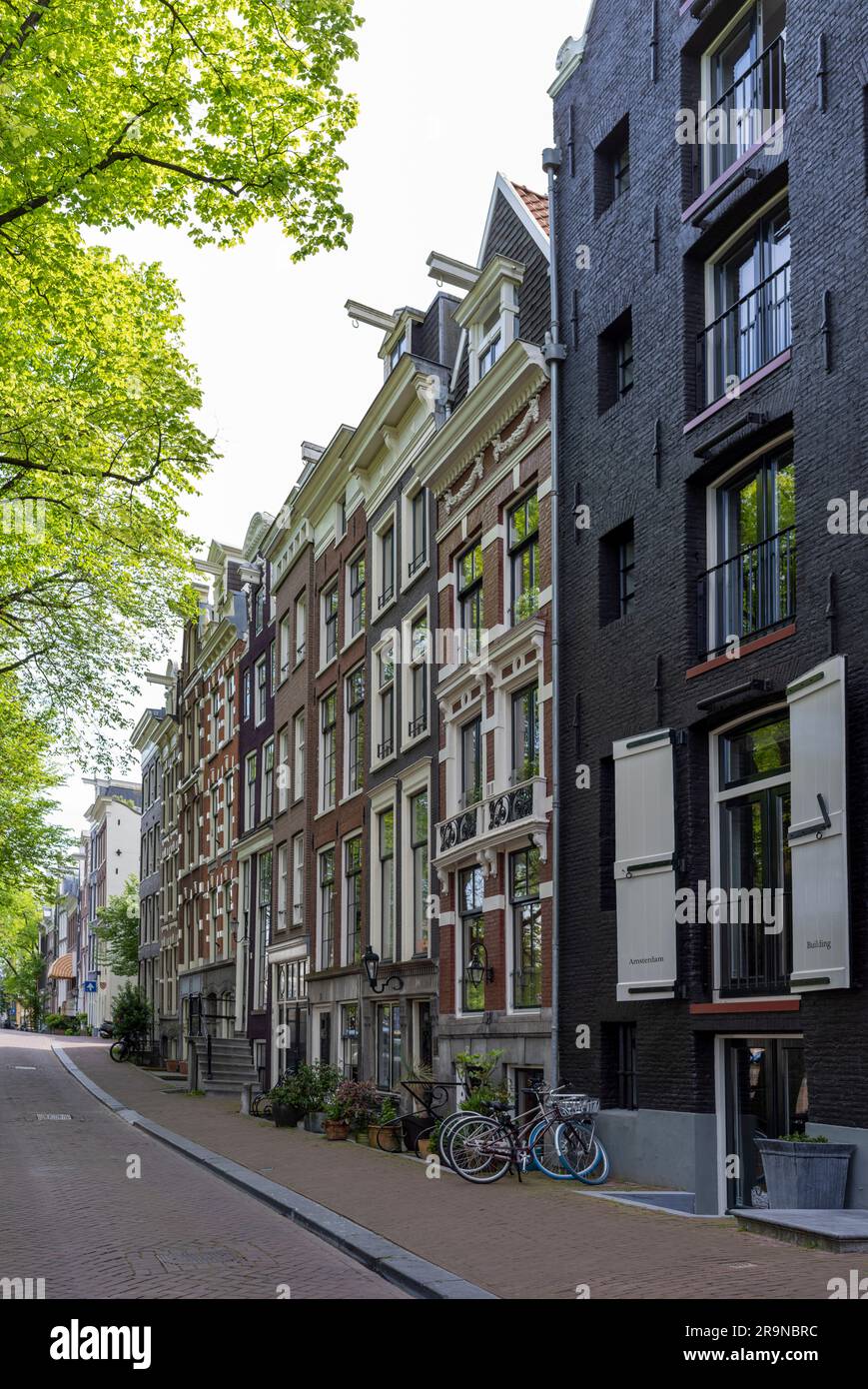 A typical street in Amsterdam, Netherlands Stock Photo - Alamy