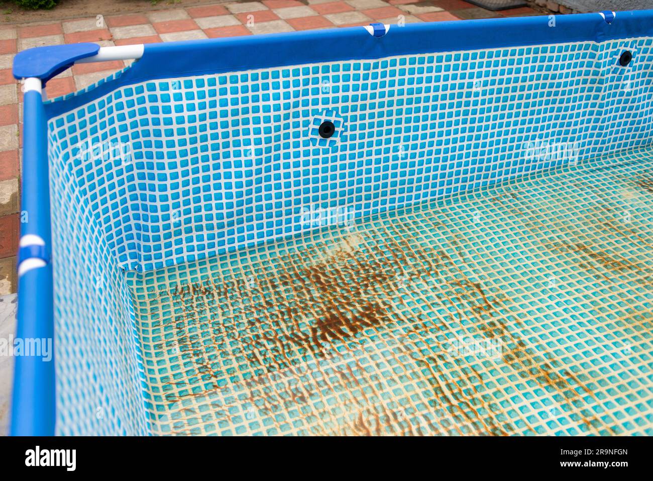 Pool design from home hi-res stock photography and images - Alamy