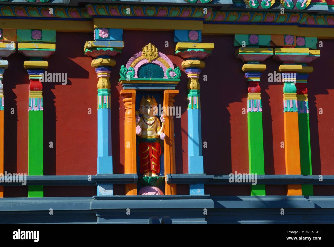 Sri Siva Subramaniya Hindu Temple, Nadi, Viti Levu, Fiji Stock Photo ...